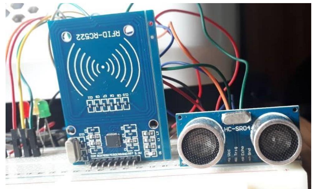 - front view of the sensing component the prototype