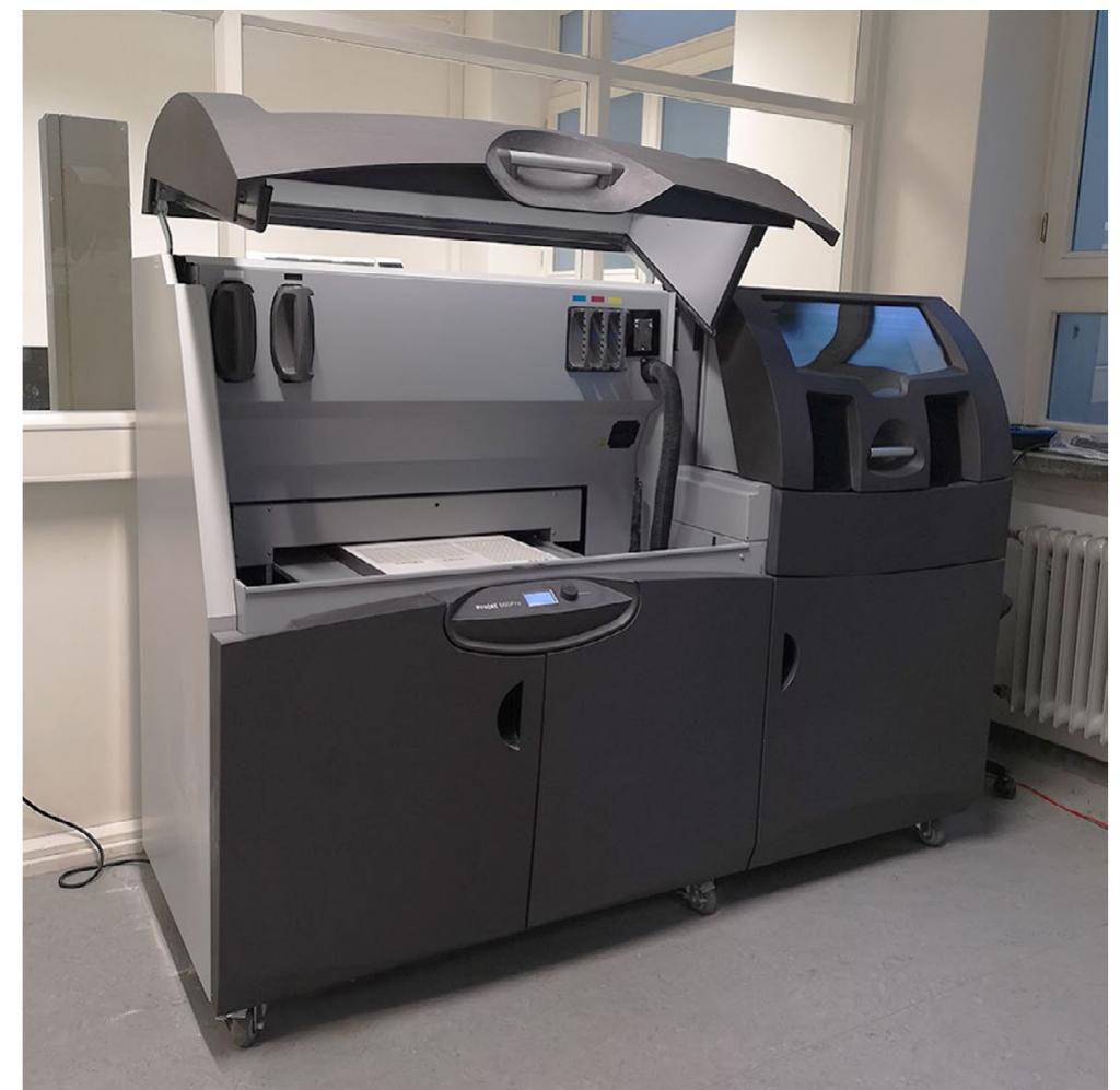 Projet cjp 660pro, a cjp printer from 3d systems, located at