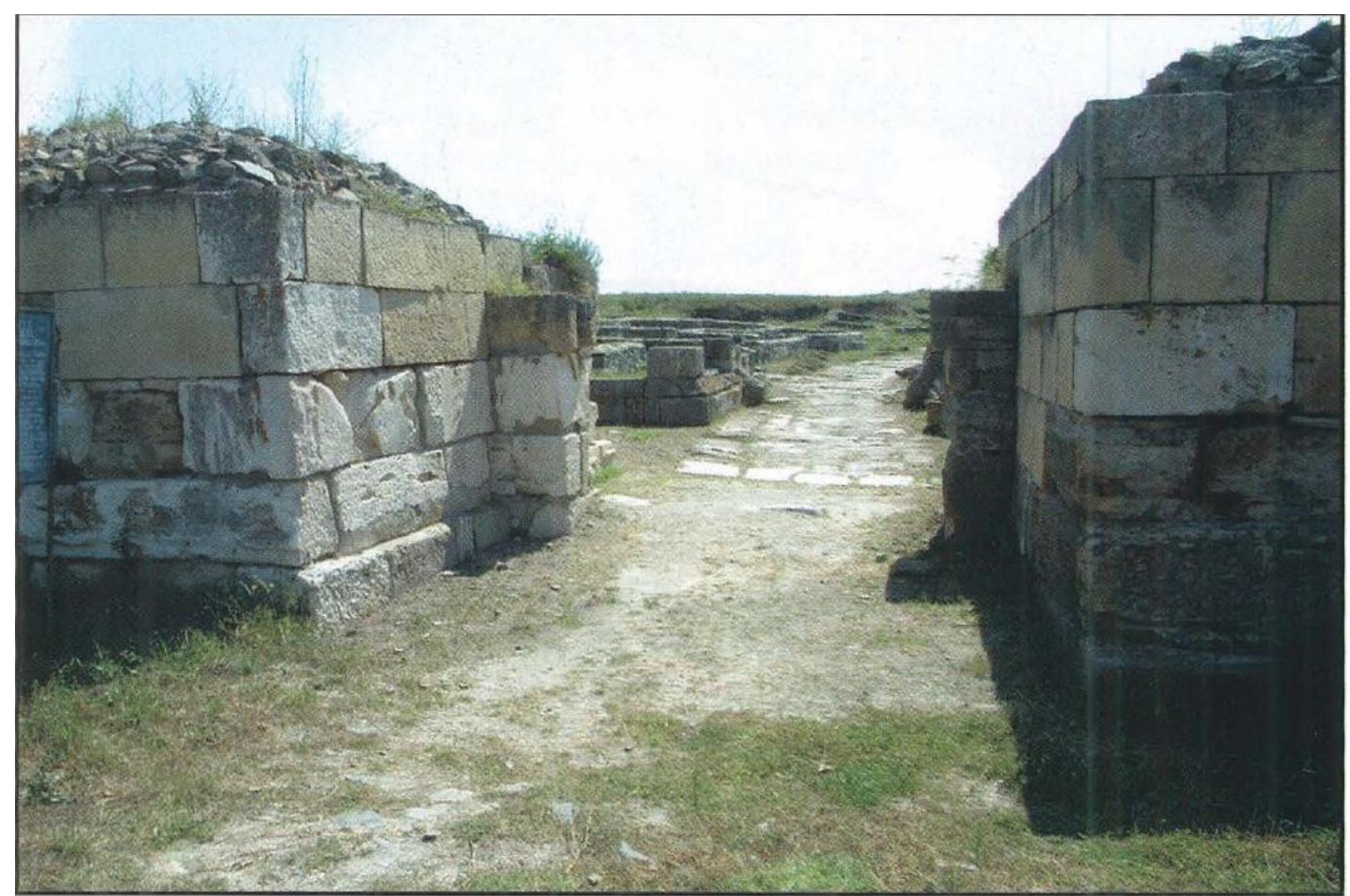 The main gate of the late roman wall, view from outside