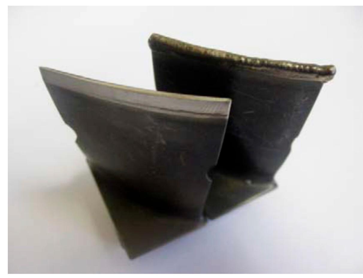 Thin-curved compressor blade before and after repairing [91]