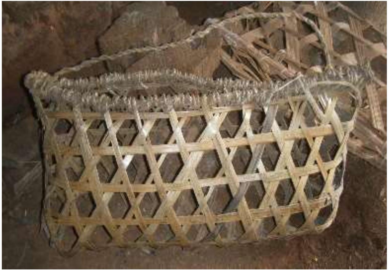 The last raffia bamboo basket is a temporal one,