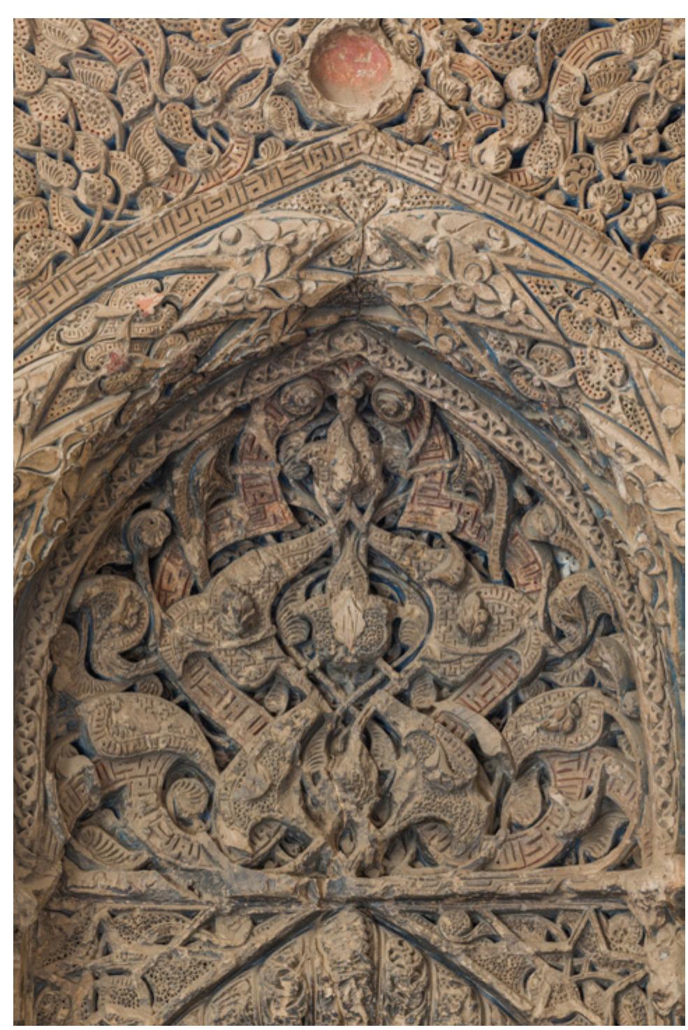 Linjan, pir-i bakran mausoleum (1299-1312), conch of mihrab.