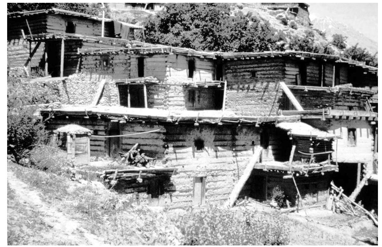 Typical stepping characteristic of nuristani houses. the