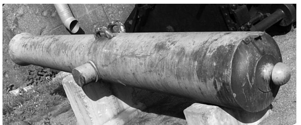 M1838 24-pdr siege gun cast in 1843. weighed 2777kg [st.