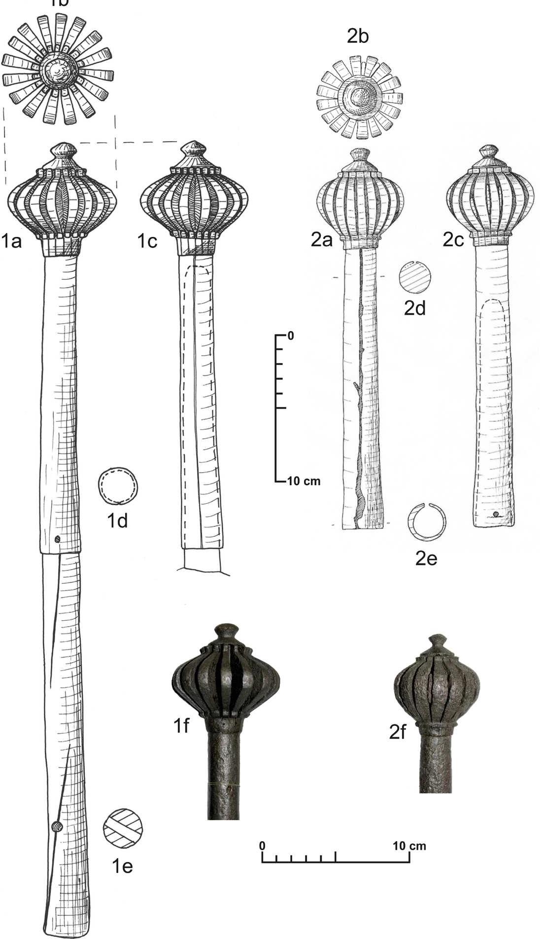 Medieval mace heads with vertical flanges forming of a bulb