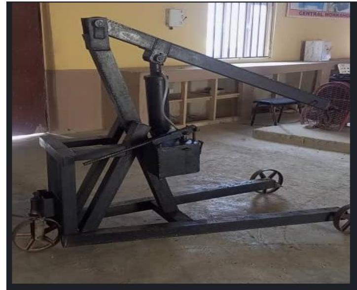 The complete assembly of the hydraulic lifting machine is