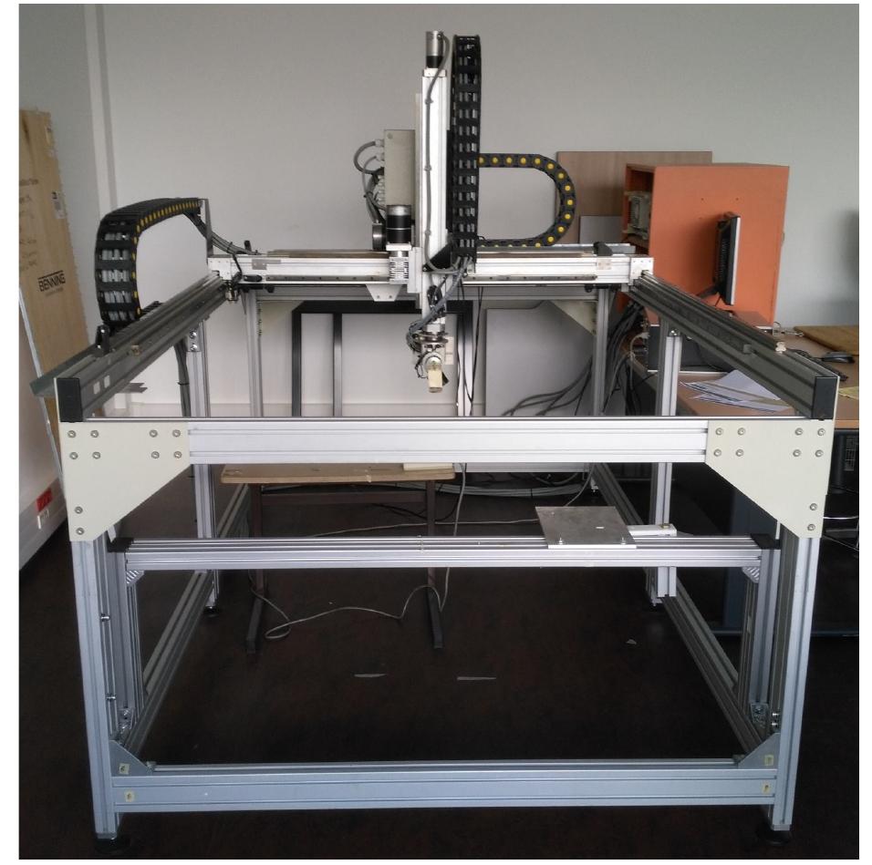 Near field robot used in our static experiments. the probe