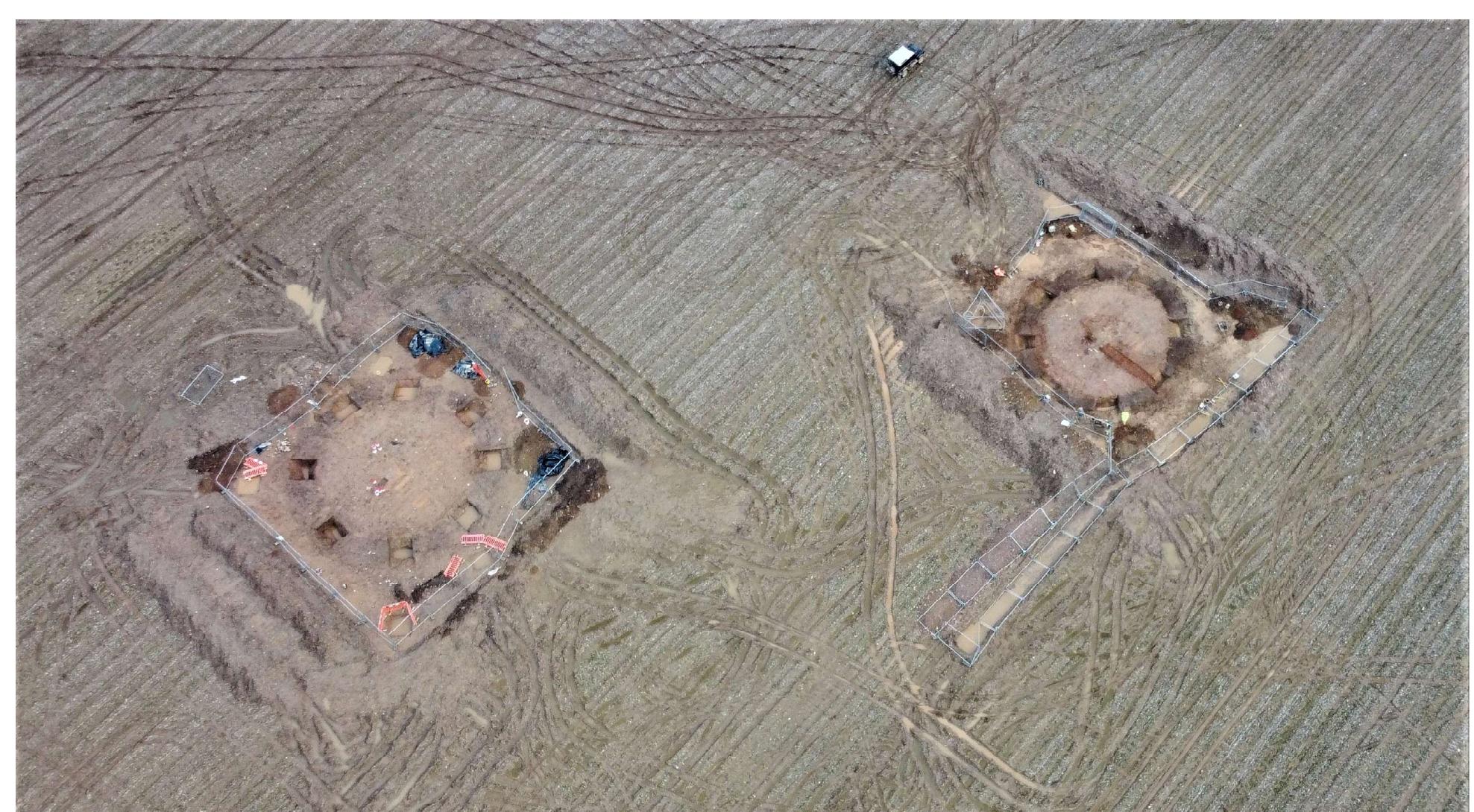 5: newlyn east downs barrows 1 and 2, showing the