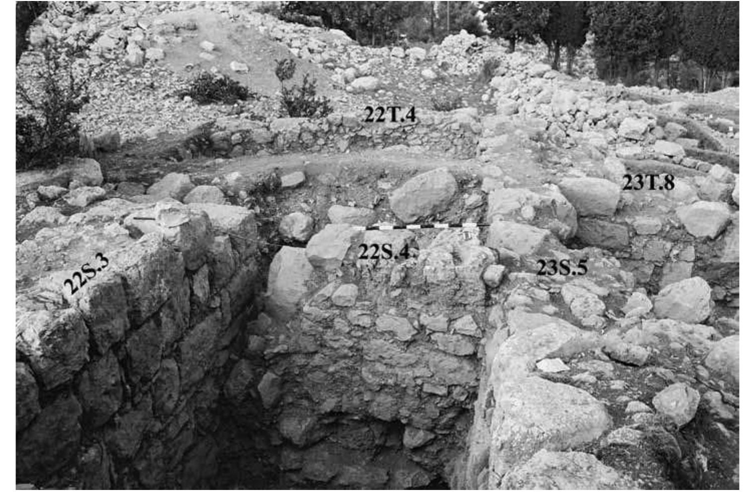 4. looking north showing the northern wall and wall 22s.5.