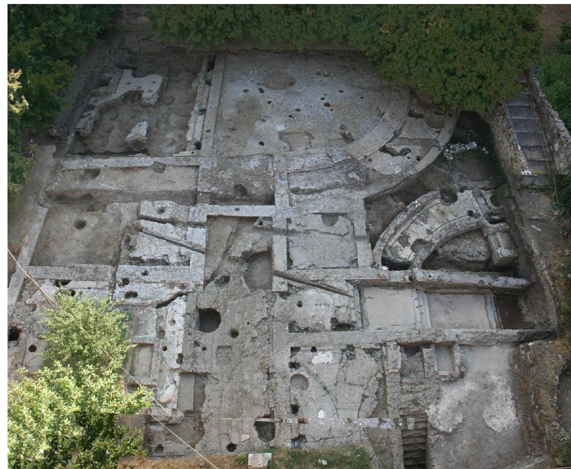 Introduction fig. 1. the excavation of the courtyard at the