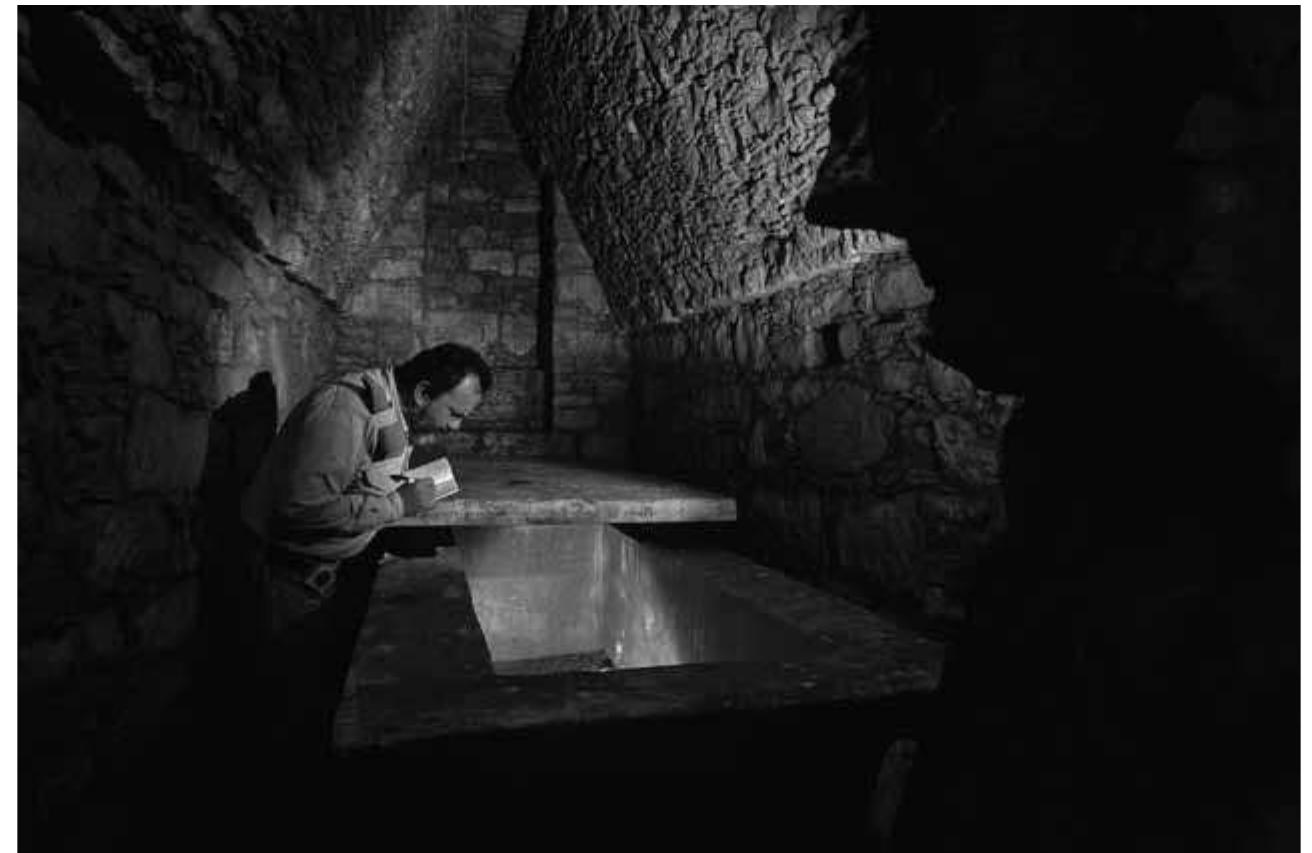 Tomb of the red queen, temple xiii, palenque, mexico. photo: