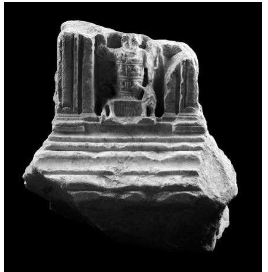 Figure 2 - A new altar of the “triad” of Heliopolis