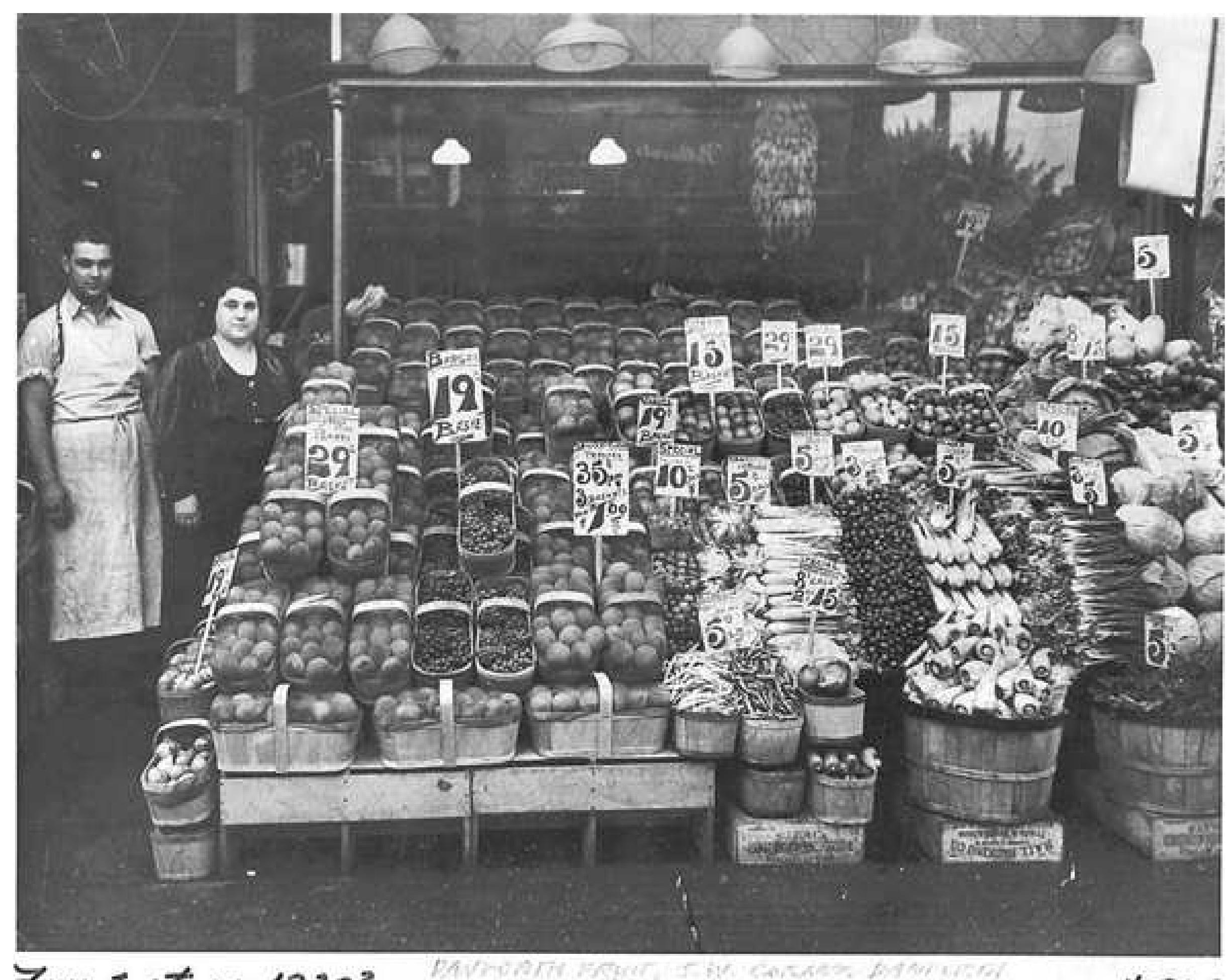 Figure 1 - Vm-ch2-the-history-of-visual-merchandising