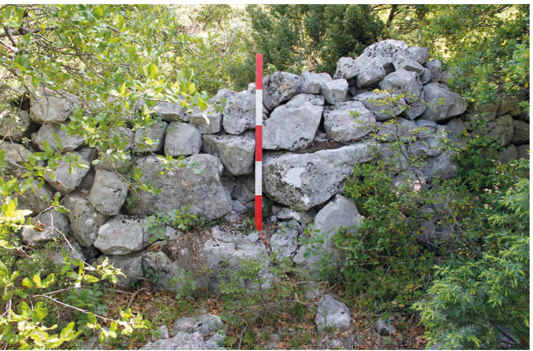 Southern circuit wall - the outer face (photo m. trzeciecki)