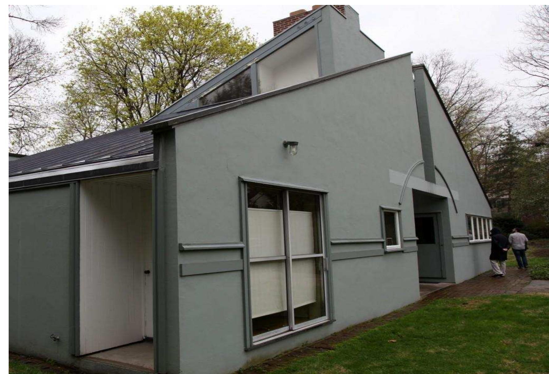 (PDF) Robert Venturi’s Complexity and Contradiction in Architecture ...