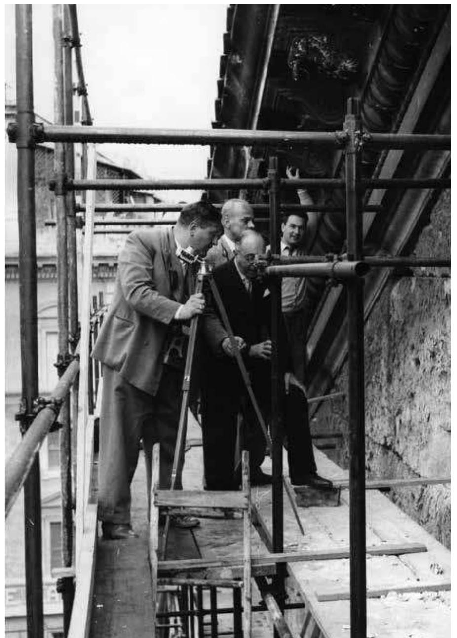 Lucos cozza on the scaffolding of the pantheon, october