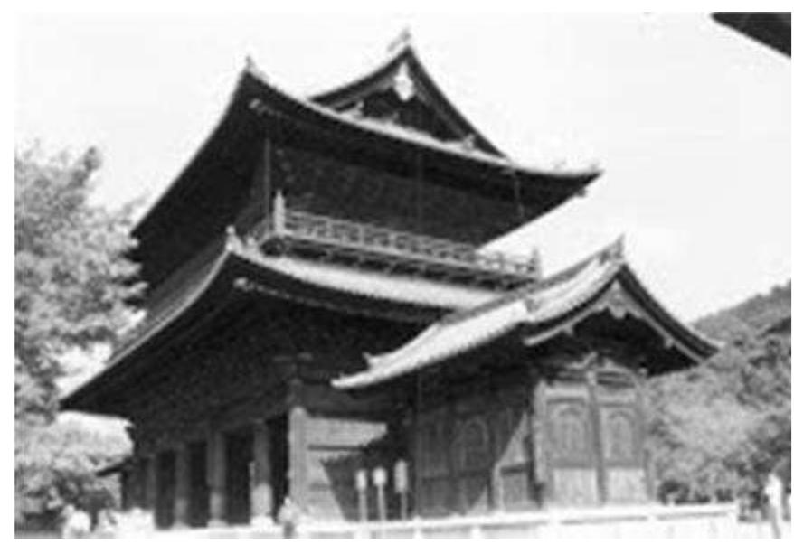 The sanmon (gate) of nanzen-ji temple.