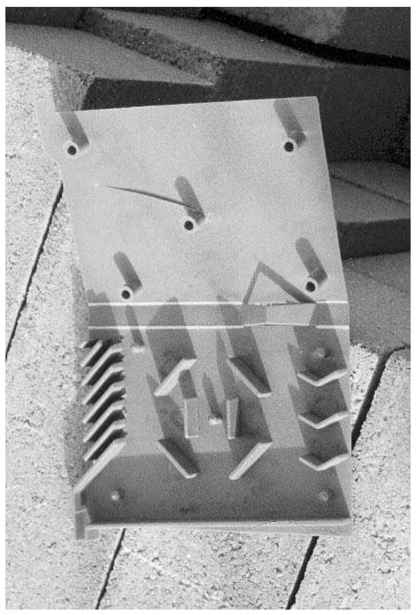 8 weep opened up to show the baffles and water channels.