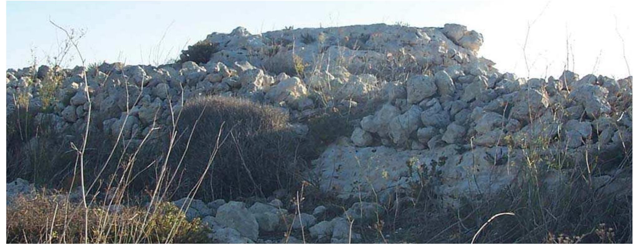 The two ridges along the south-western edge of the qlejgha