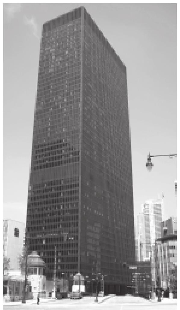 Mies van der rohe, ibm building, chicago, 1969-71: modernist