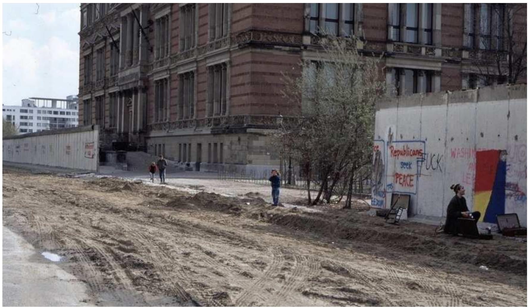 (PDF) The Fall of the Berlin Wall, 1989/2009