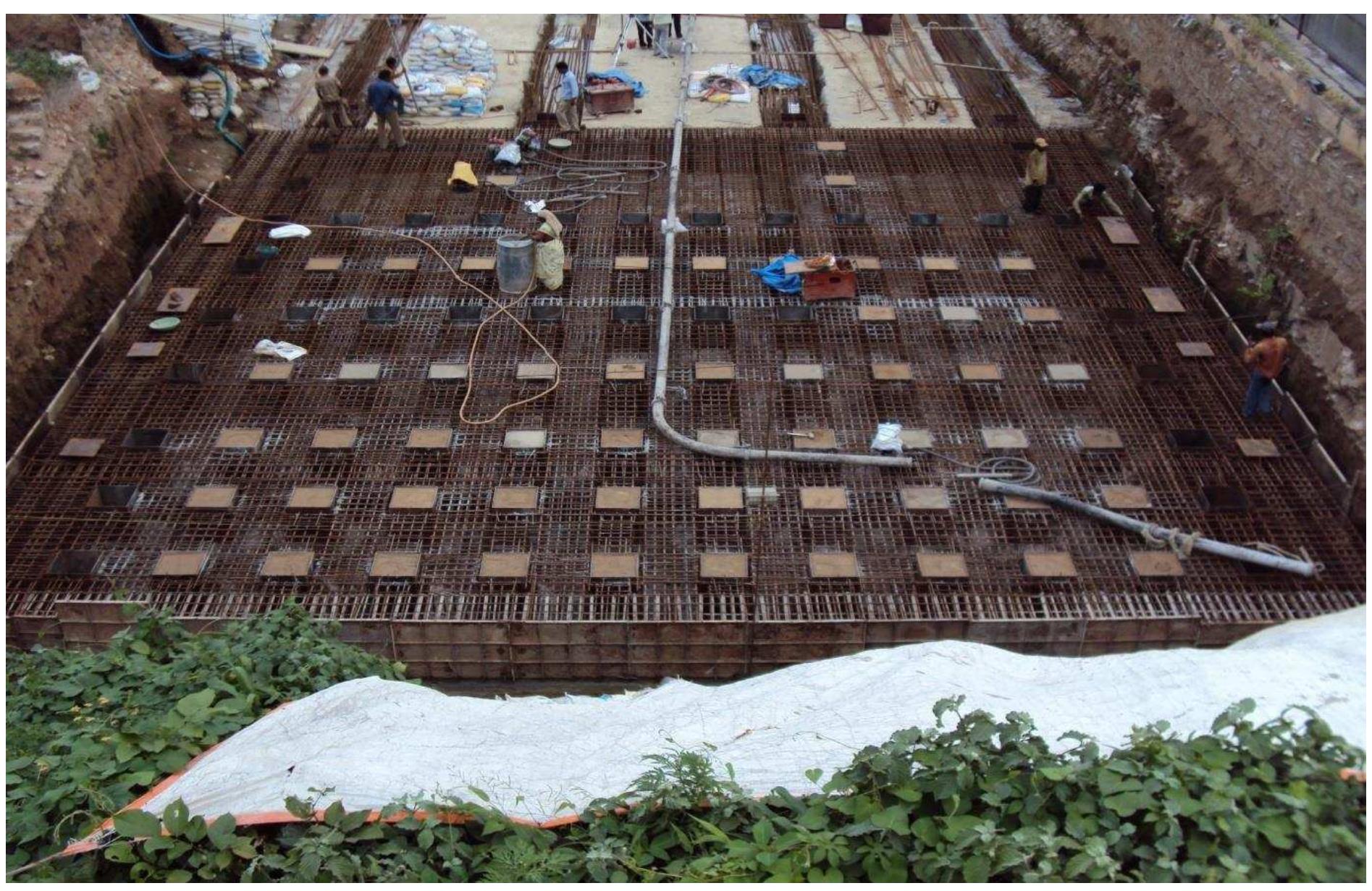 Figure 17 - Reinforced concrete box road under bridge design