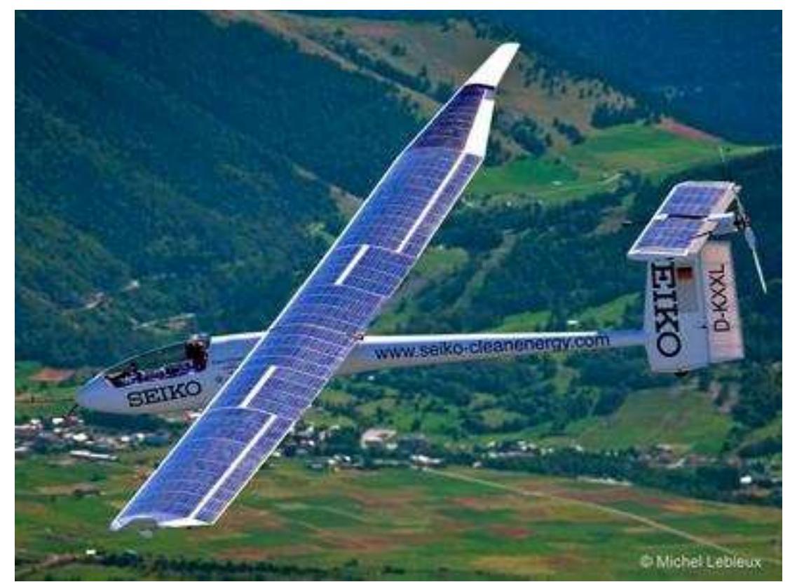 Icaré 2 is a solar-powered glider. with its 25-meter wing