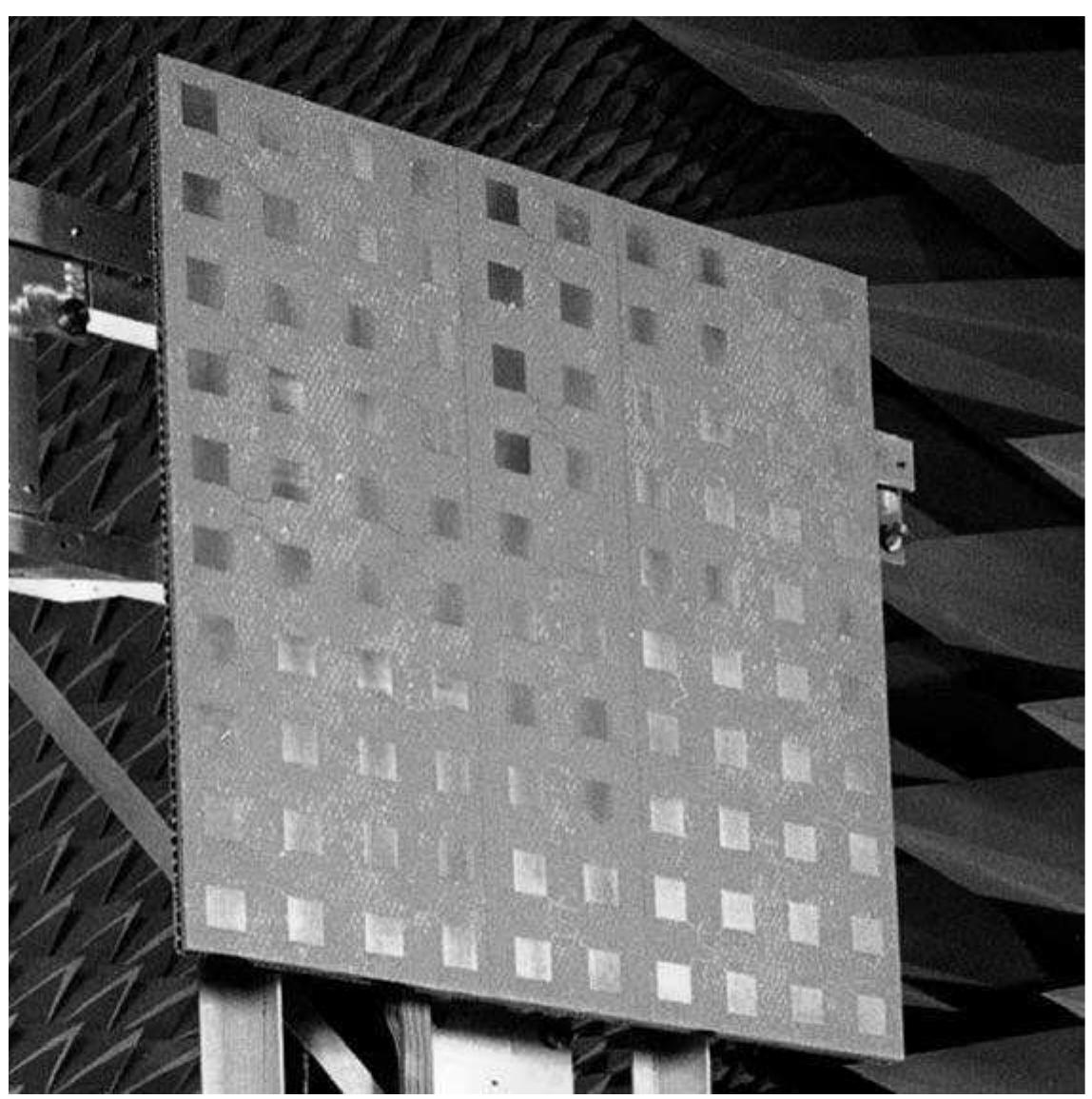 38 antenna array of 10x 10 rectangular microstrip patches,