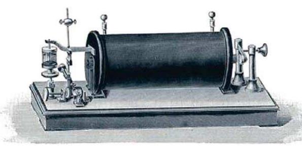 Ruhmkorff induction coil.