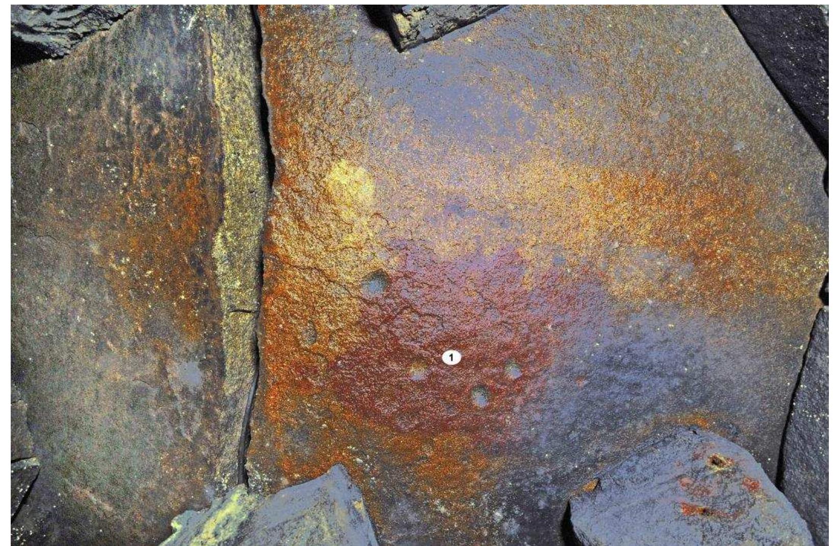 Figure 17 - Raman microscopy of prehistoric paintings in