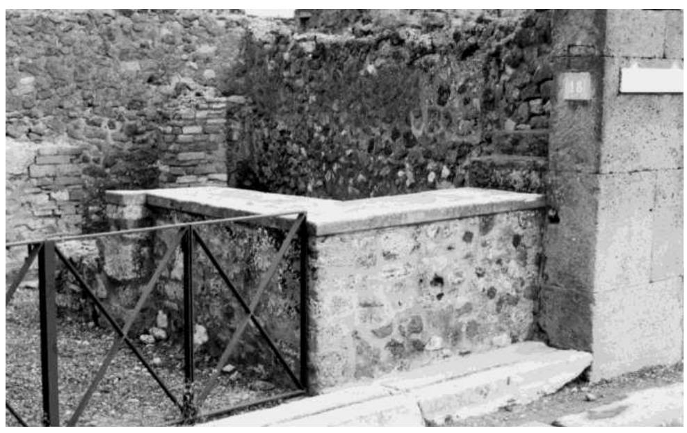2 a typical l-shaped shop counter from pompeii (photo: