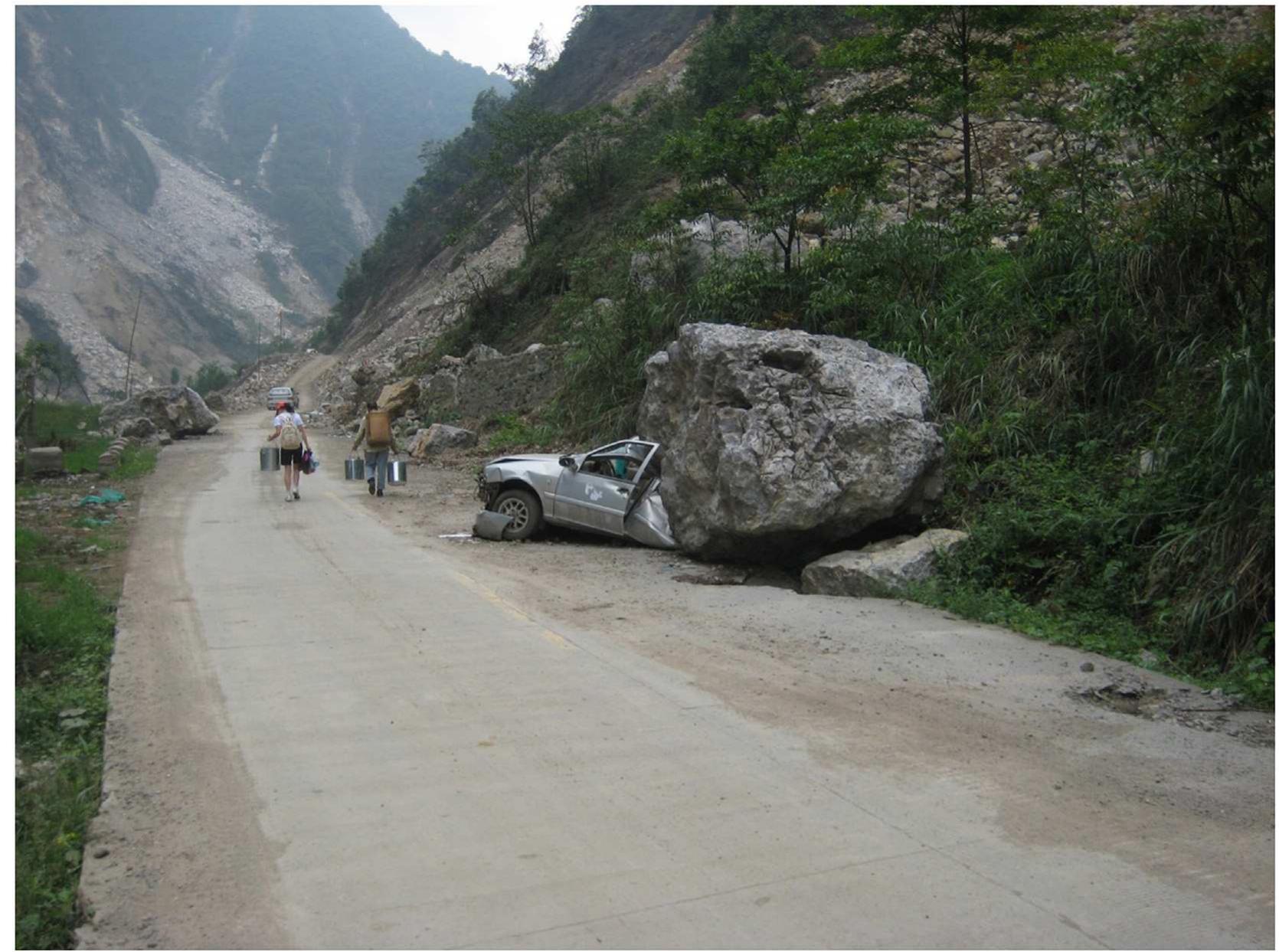 The differences between seismic hazard and risk. seismic