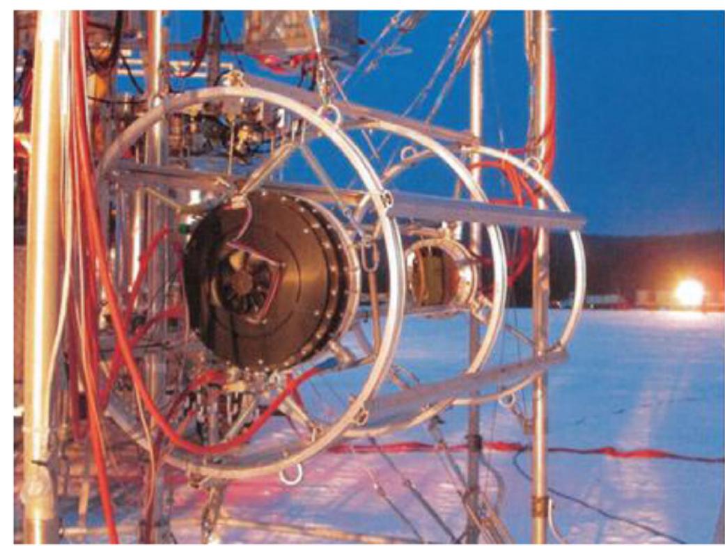 Early herriott cell, using smoke to visualize the reflected