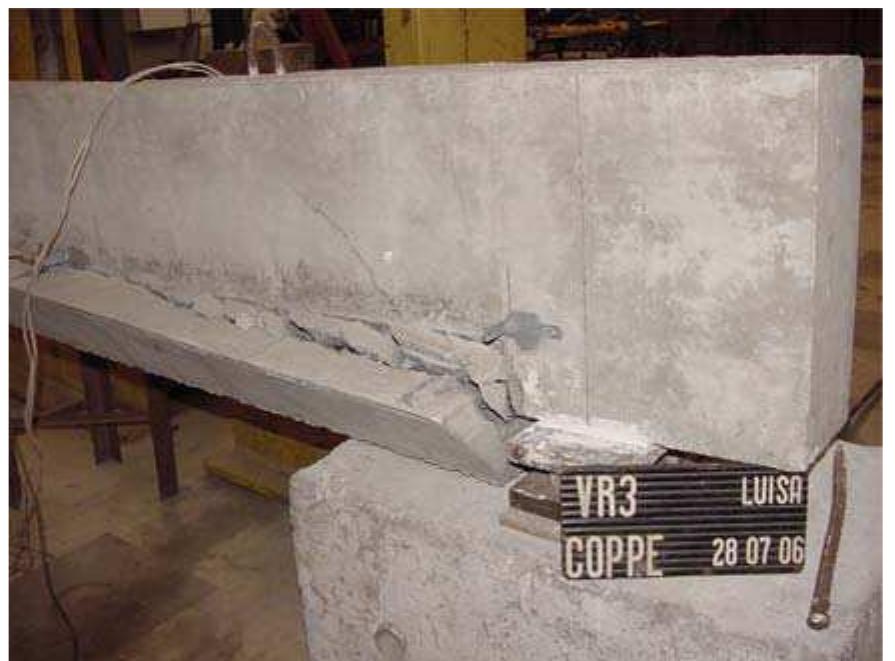 Figure 13 - Strengthening of reinforced concrete beams in