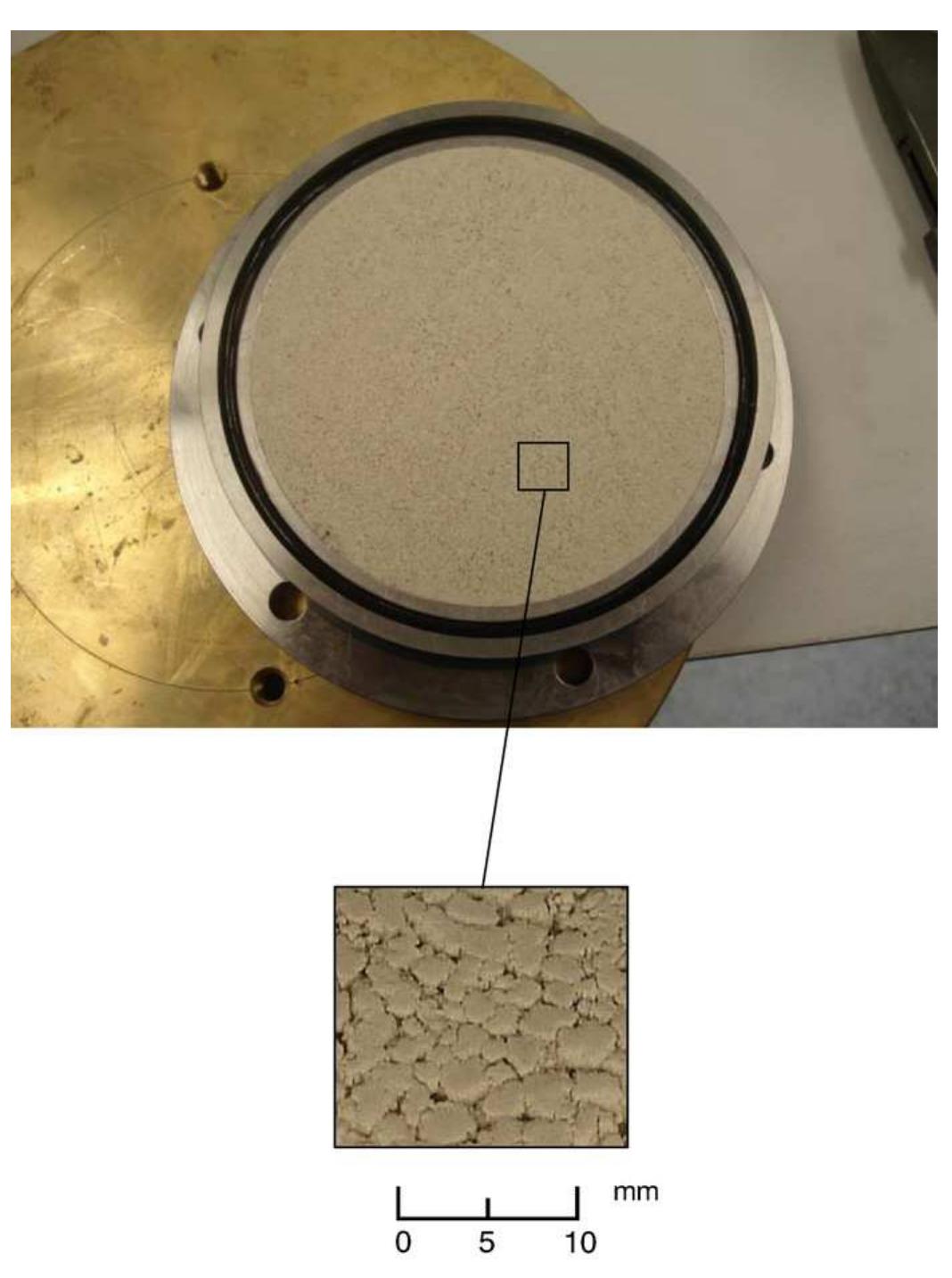 Test sample exhibiting double porosity structure with soil