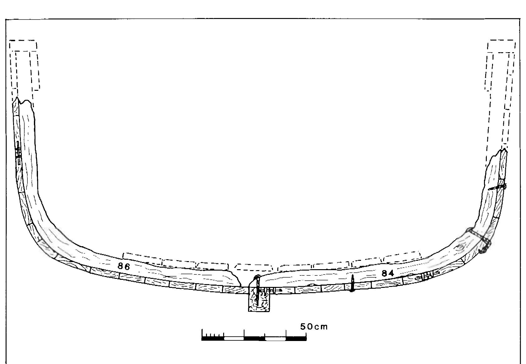 ‘ig. 5.13. cross section of the hull near amidships, with a