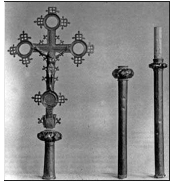 Plate 6: english processional cross and staff (© victorian