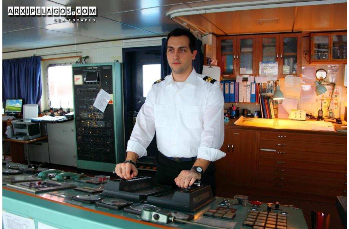 (PDF) Crew ranks and roles