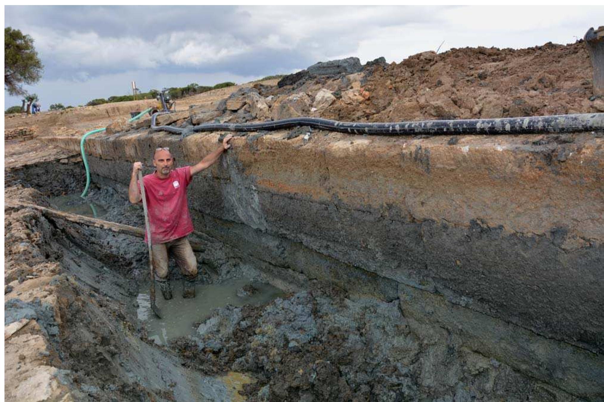 - the excavation of the eastern boundary wall of the kothon: