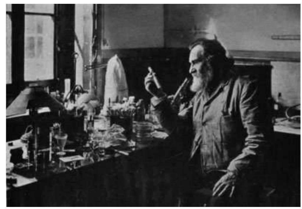 Elie metchnikoff in his laboratory. photograph by branger, 5