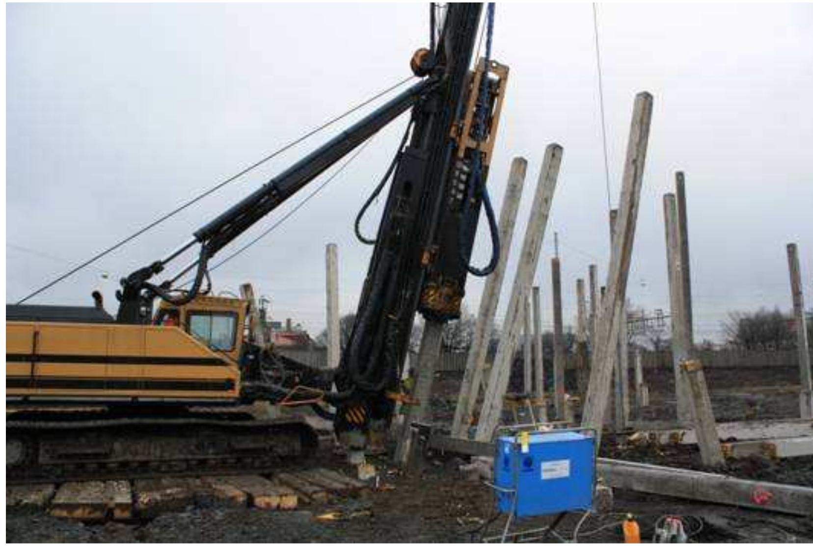 (PDF) Strut-and-tie modelling of reinforced concrete pile caps