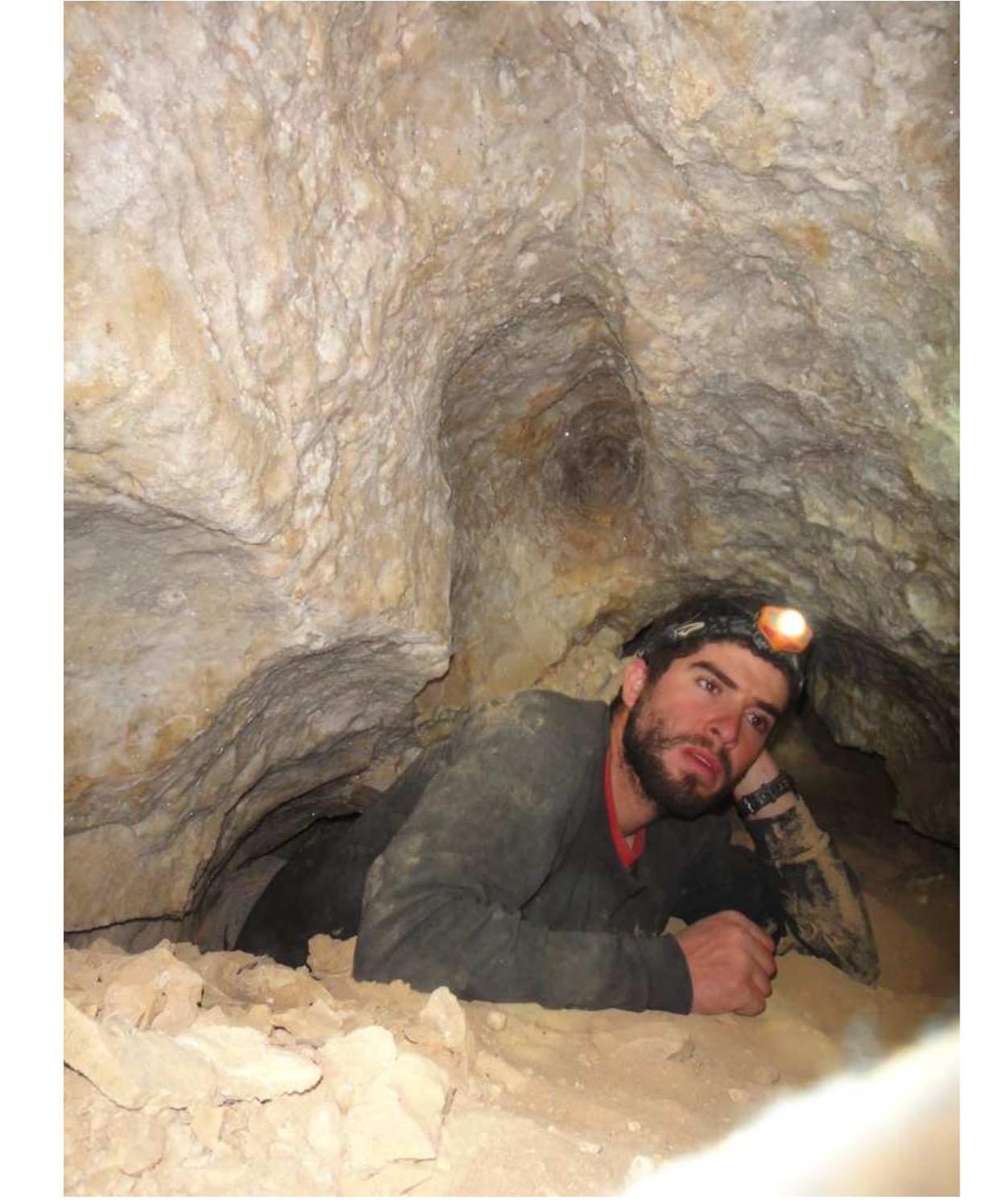 Morphology indicating possible bubble trail at ashalim cave.