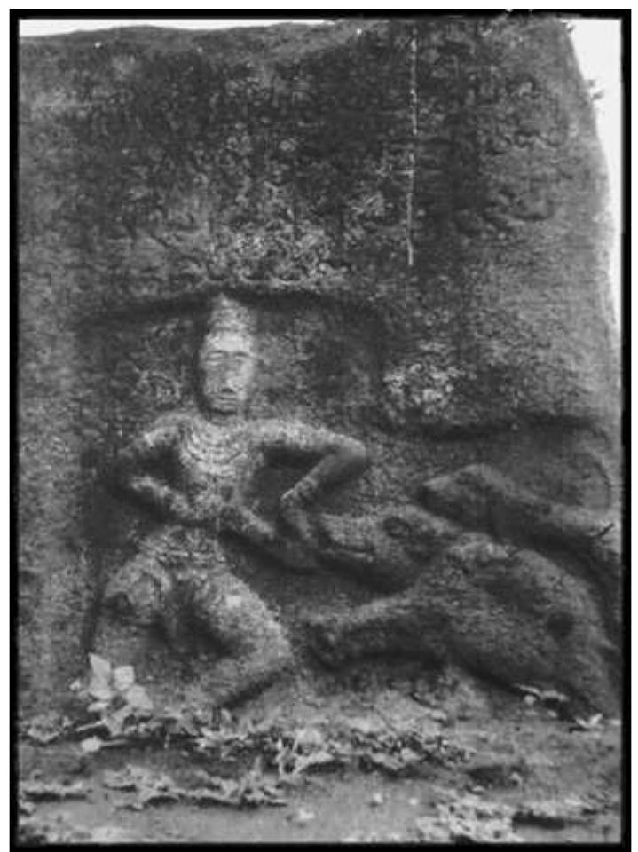 Hero stone showing a boar, with permission from swidziriska