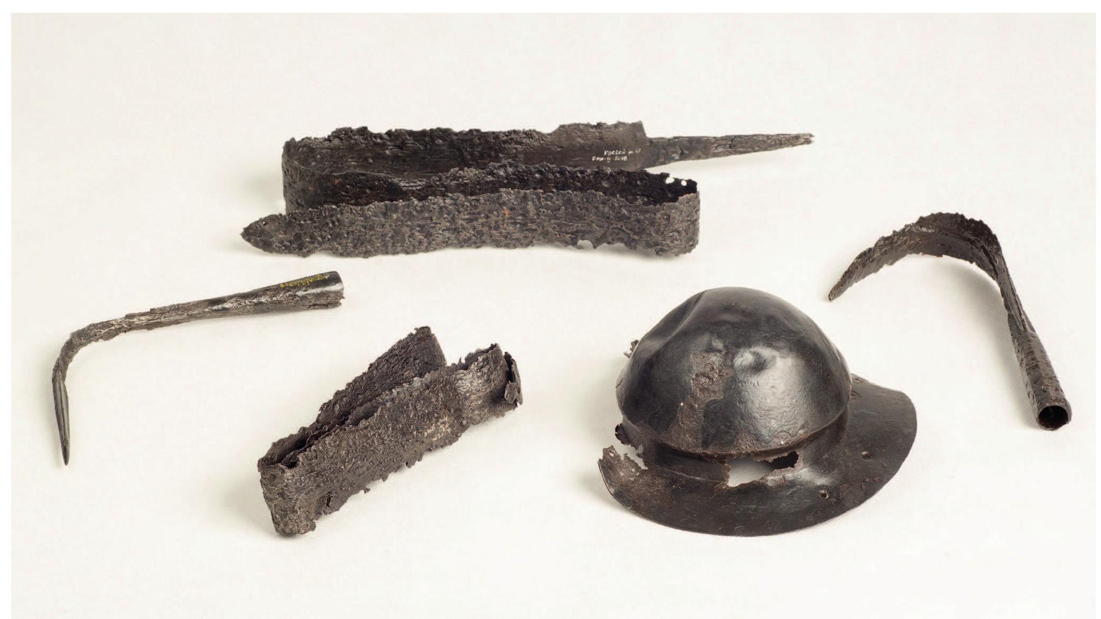 Examples of ritual destruction of weapons from przeworsk