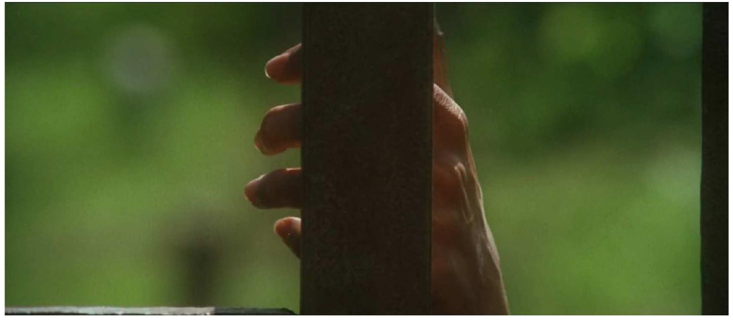 Experience of enclosure and claustrophobia in the scene.