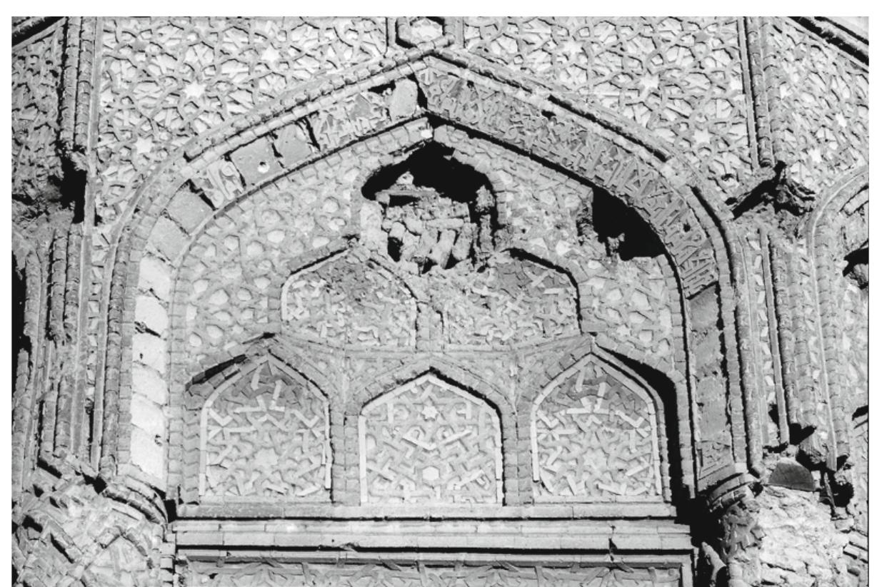 (PDF) The Decagonal Tomb Tower at Maragha and Its Architectural Context ...
