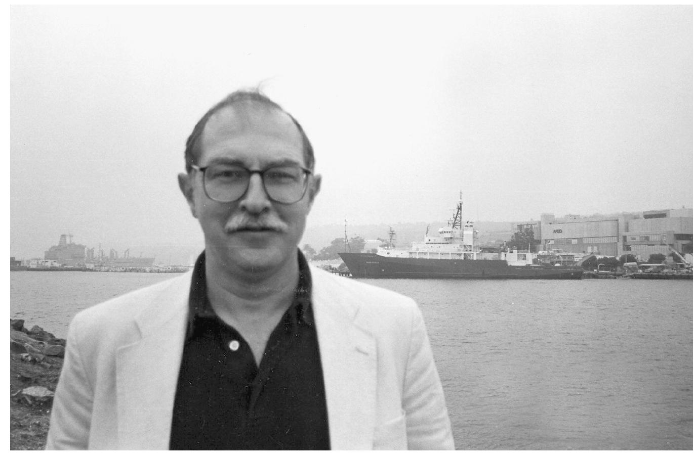 (PDF) Conflict and Critical Theories