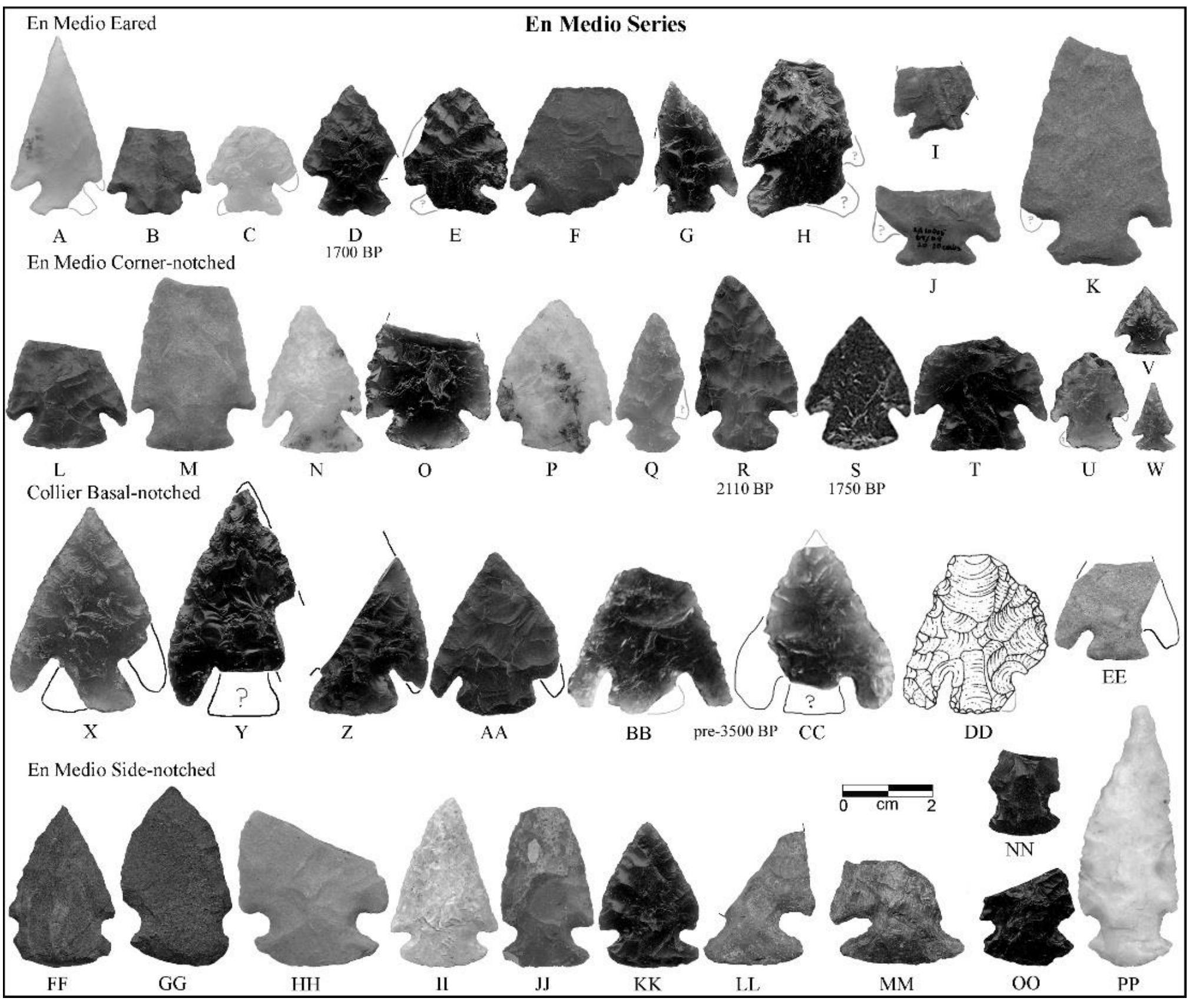 5.12: examples of en medio series projectile points.