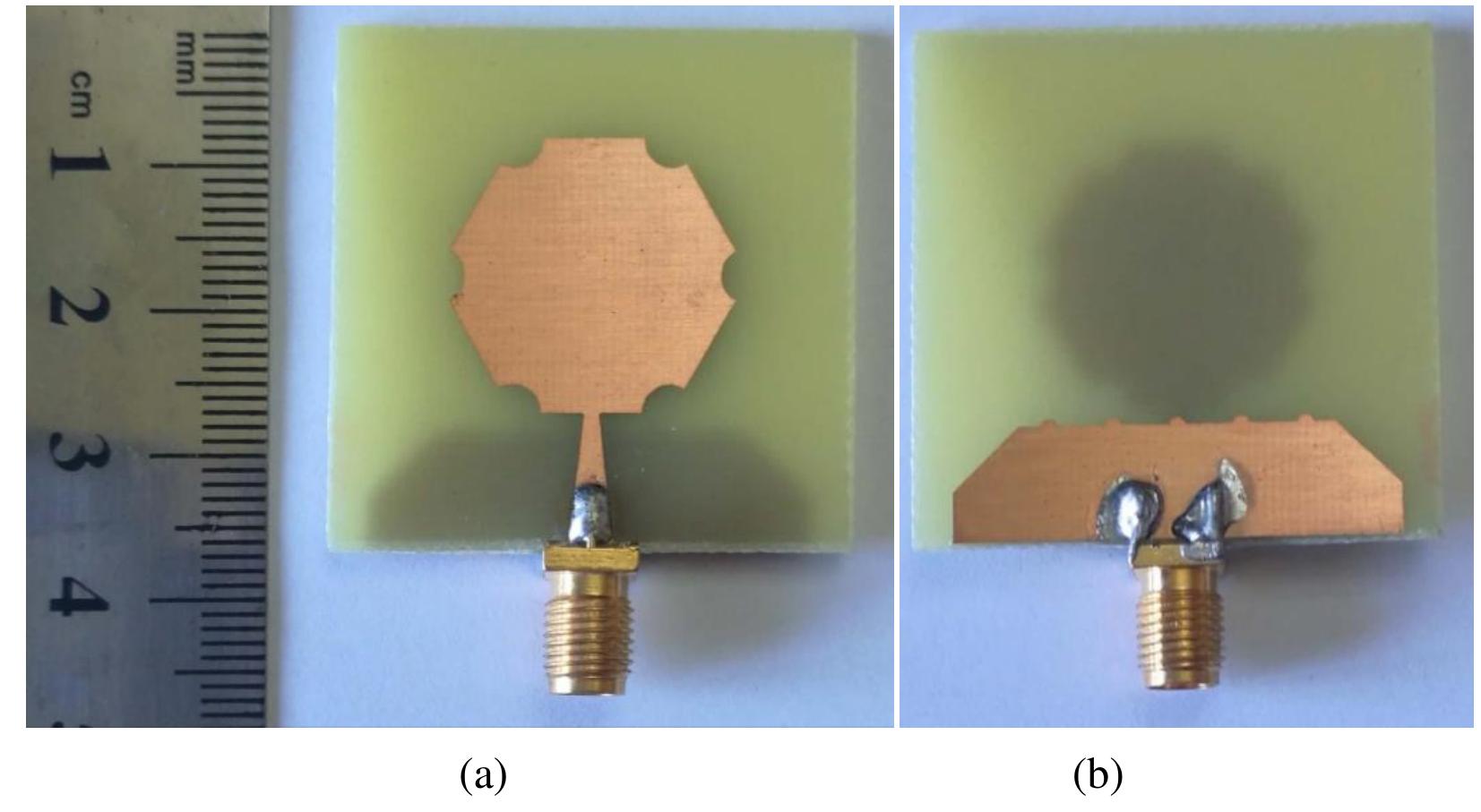 The fabricated proposed antenna: (a) patch antenna and (b)