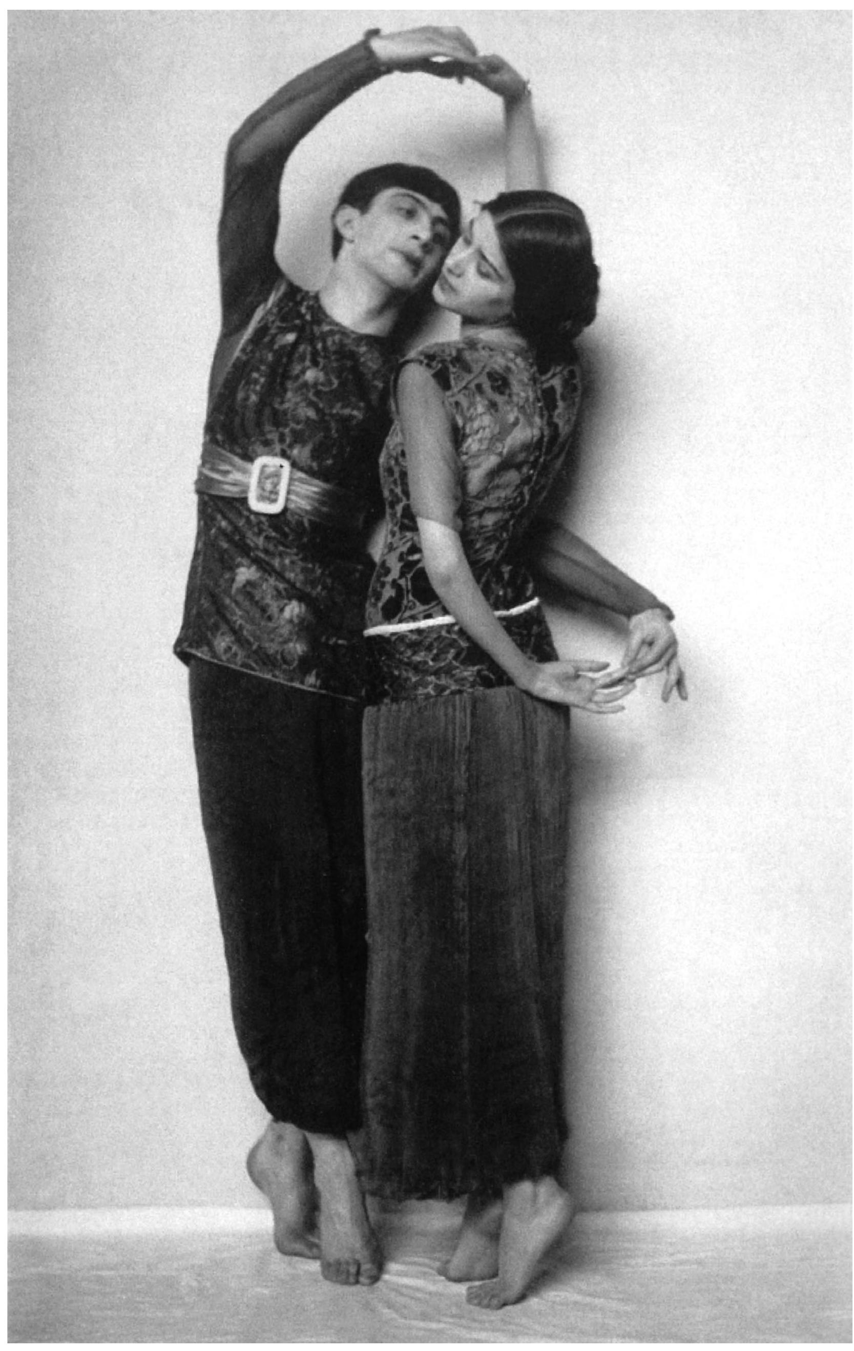 Alexander and clotilde, 1913/14. photos by hans holdt.